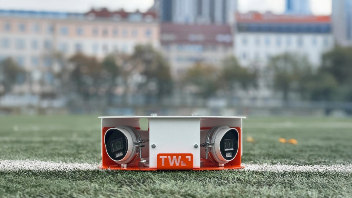 Choosing the Right Football Video Analysis Solution: 2025 Comparison